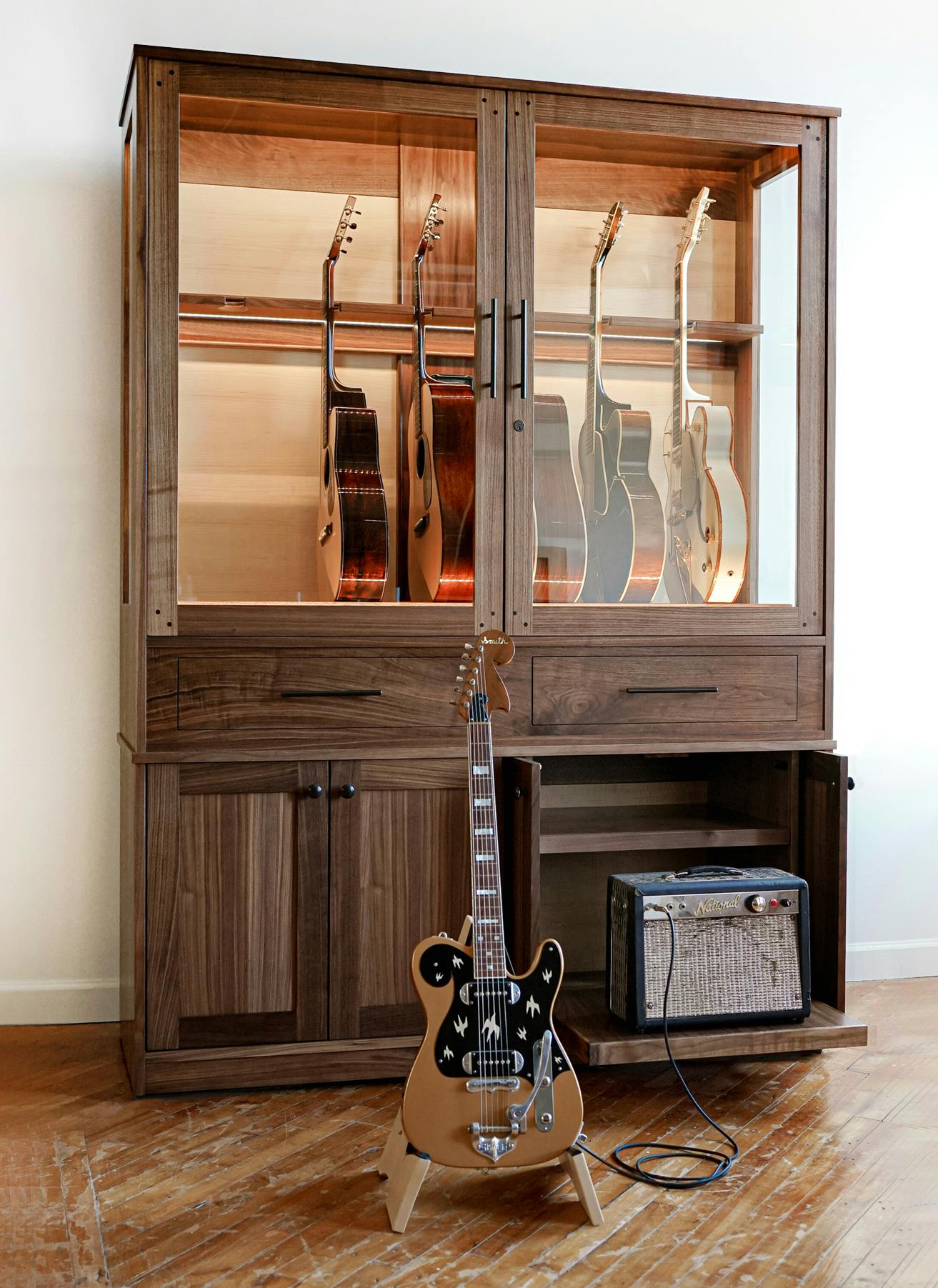 Medium Guitar Estate™ | 7 Guitars - American Music Furniture