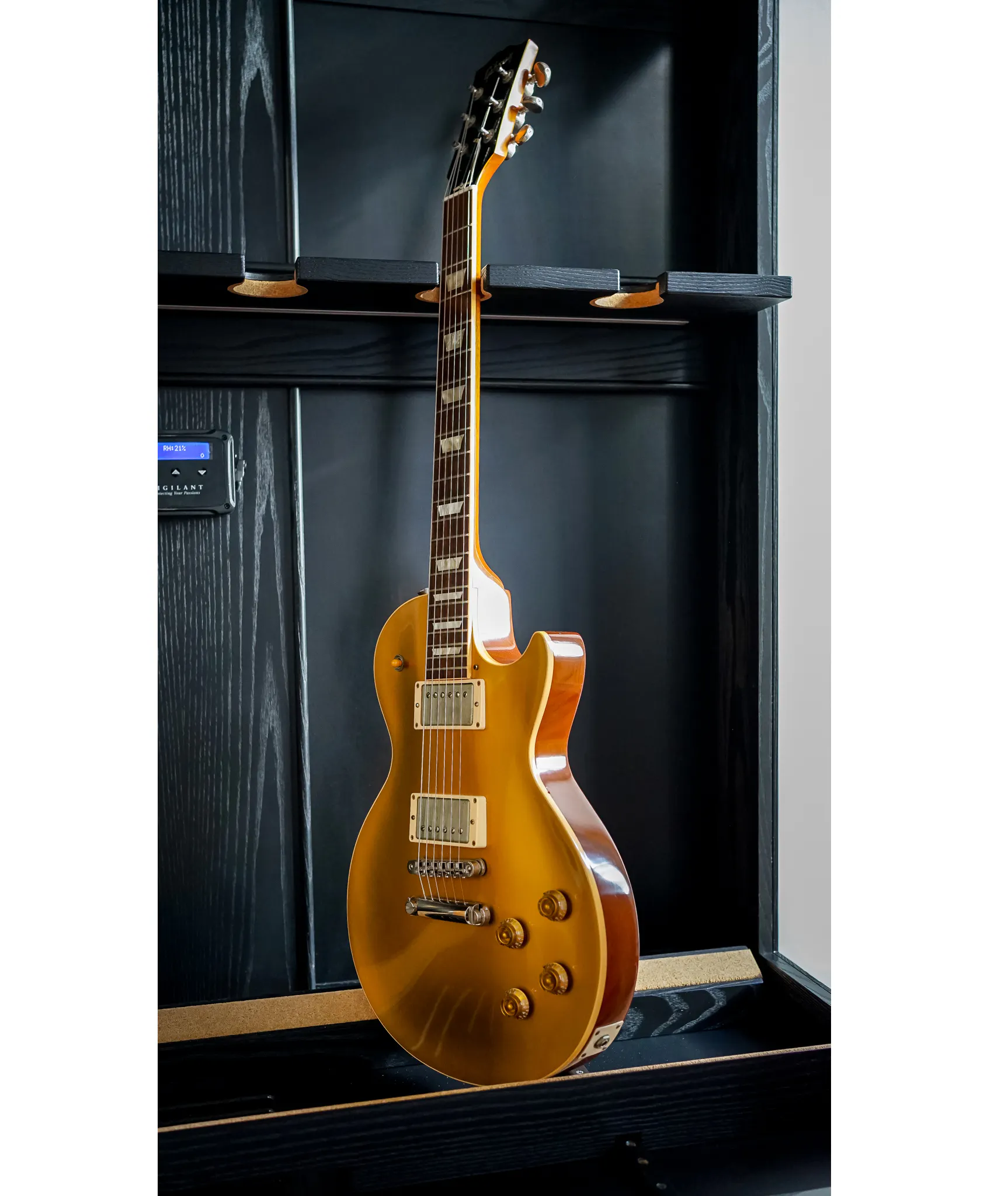 Medium Guitar Estate™ | 7 Guitars - American Music Furniture
