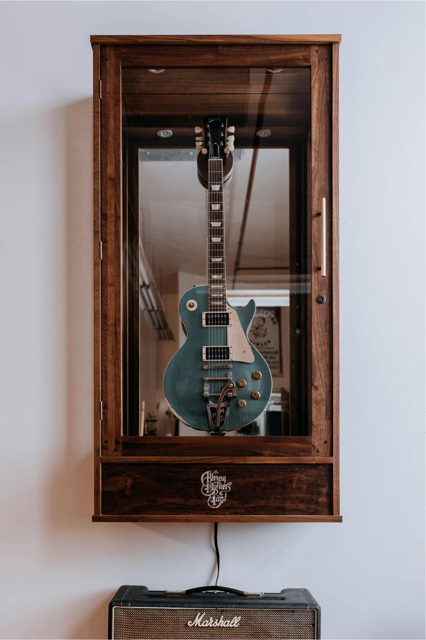 Guitar Wall Mounts - American Music Furniture