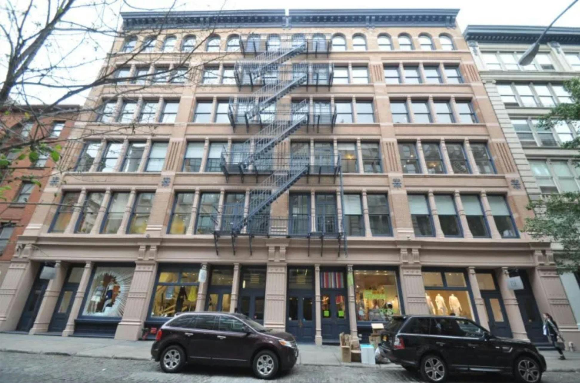 Fashion Photographer Steven Meisel Relocating Studio Within SoHo - Sinvin