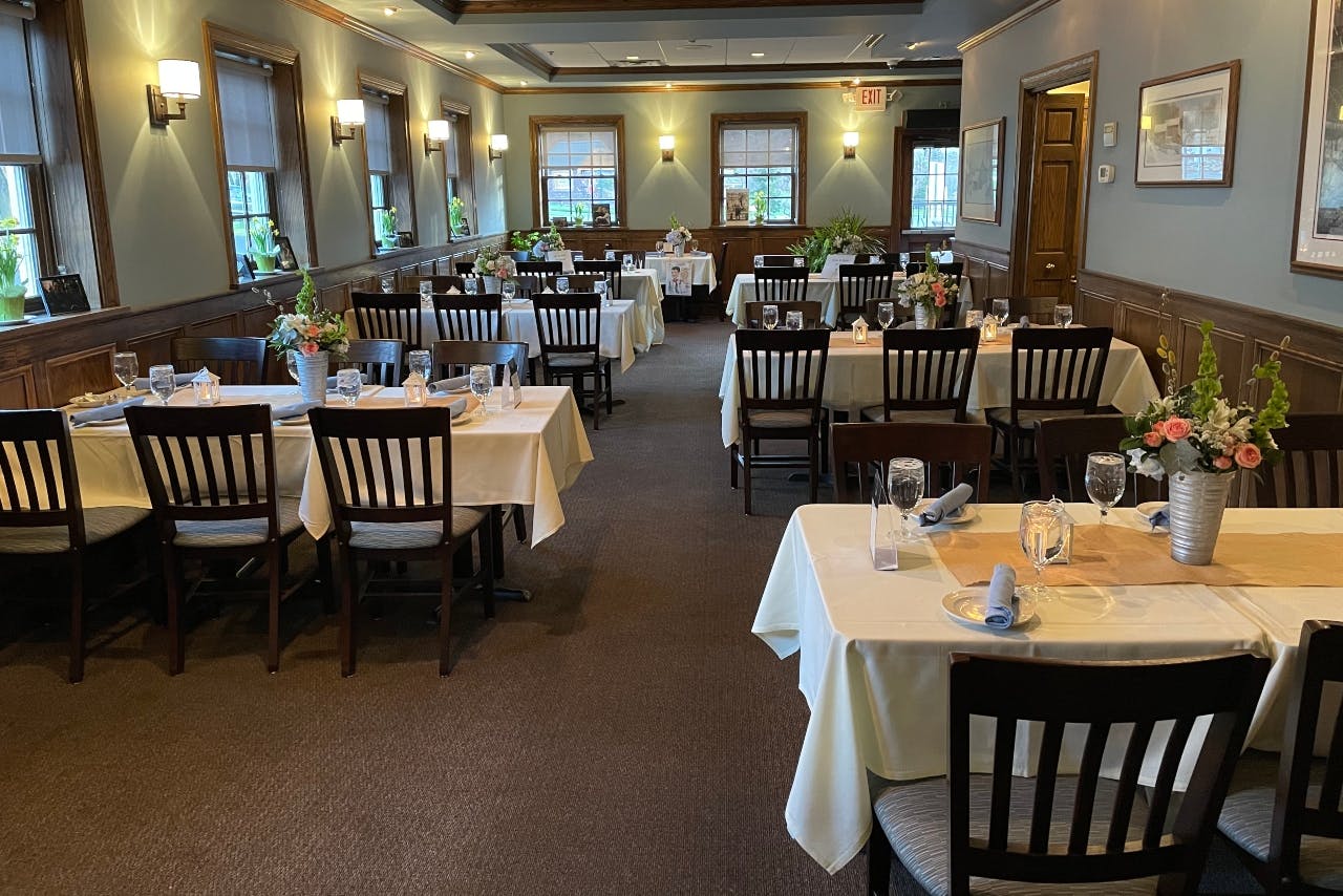 The Spring House Tavern - Great Food & Drinks Since 1719