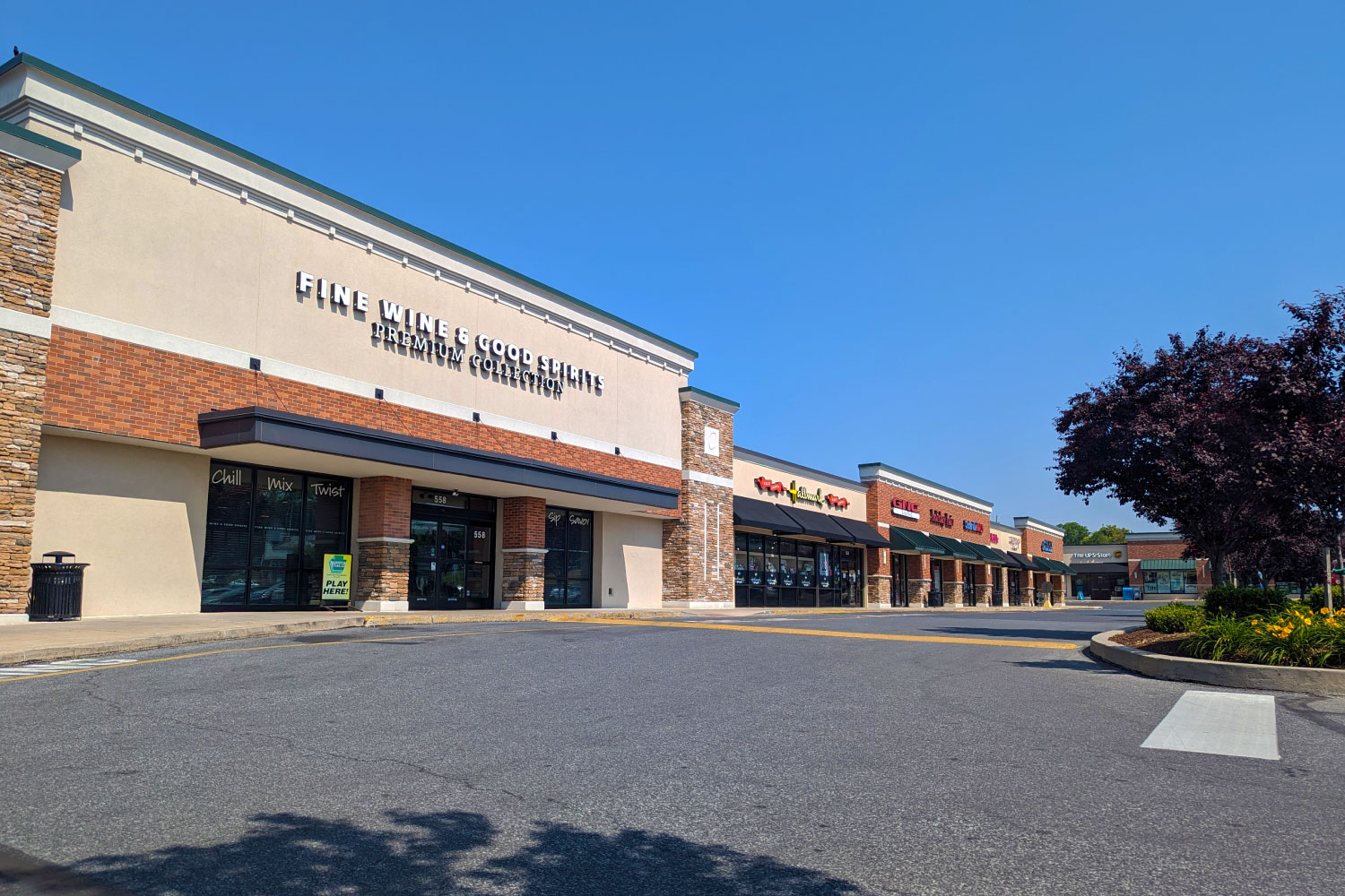 Centerville Square – Waters Retail Group