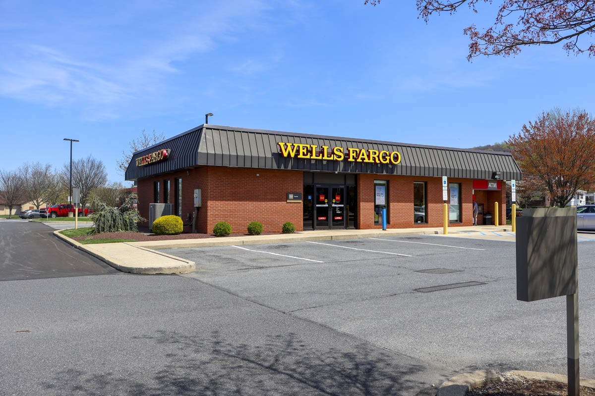 South Mountain Shopping Center - Waters Retail Group